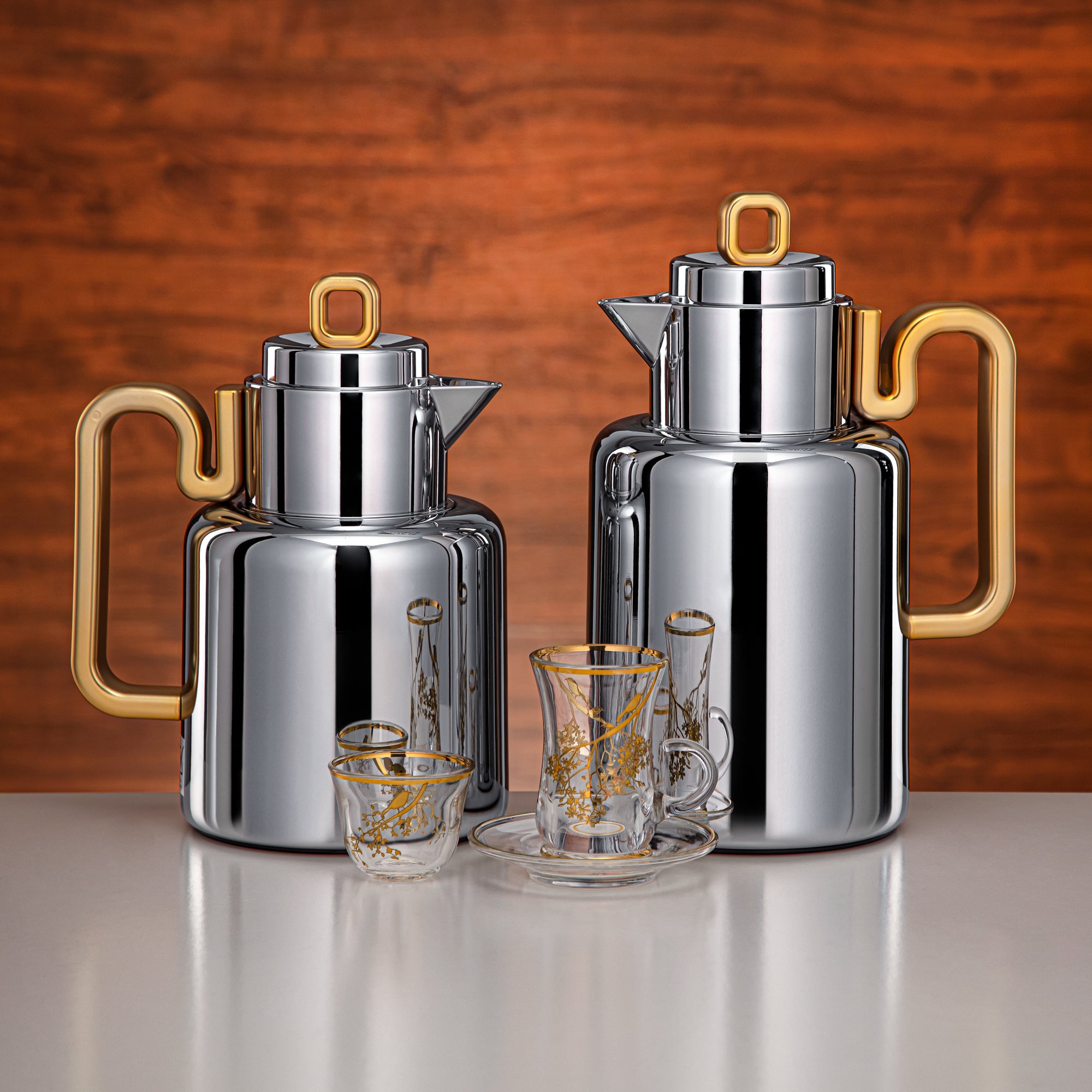Almarjan 20-Piece Silver & Matt Gold Vacuum Flask & Tea Serving Set ...